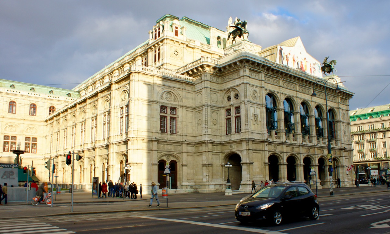 oper-wien-g1 | Around the Music Festival